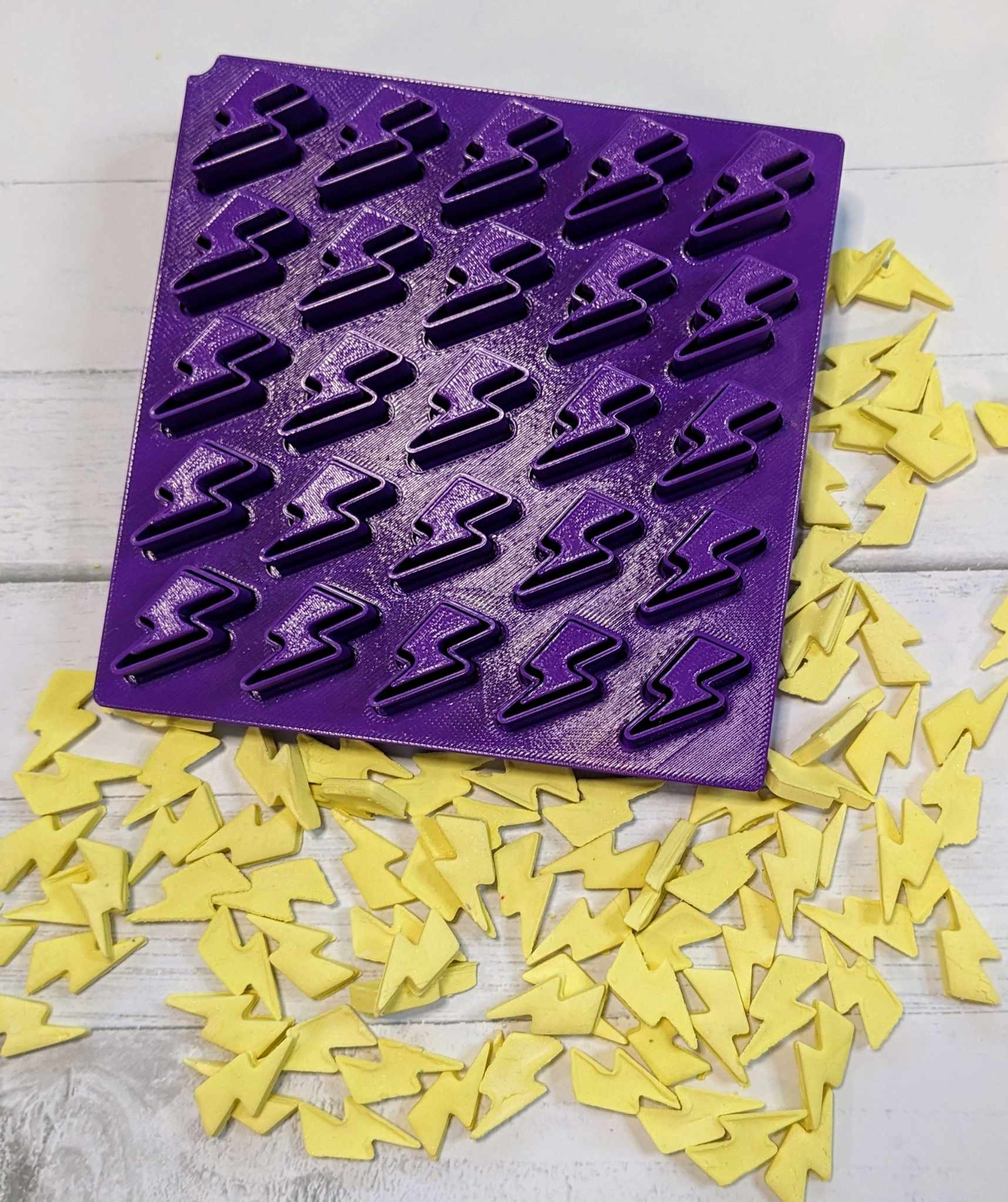 Lightning Bolt Sprinkle Maker | STL File – Chunkadust