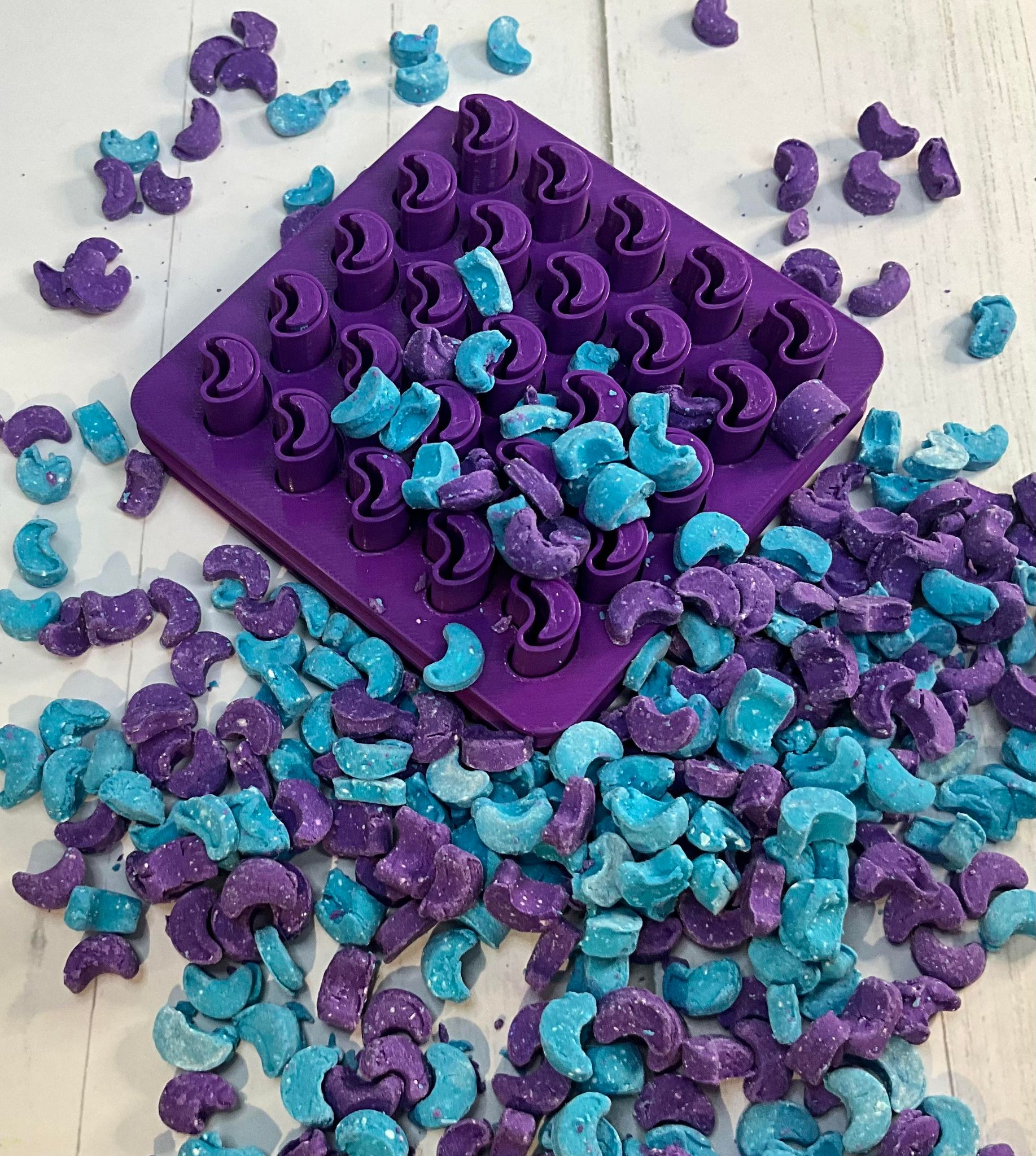 Moon Sprinkle Maker | STL File – Chunkadust