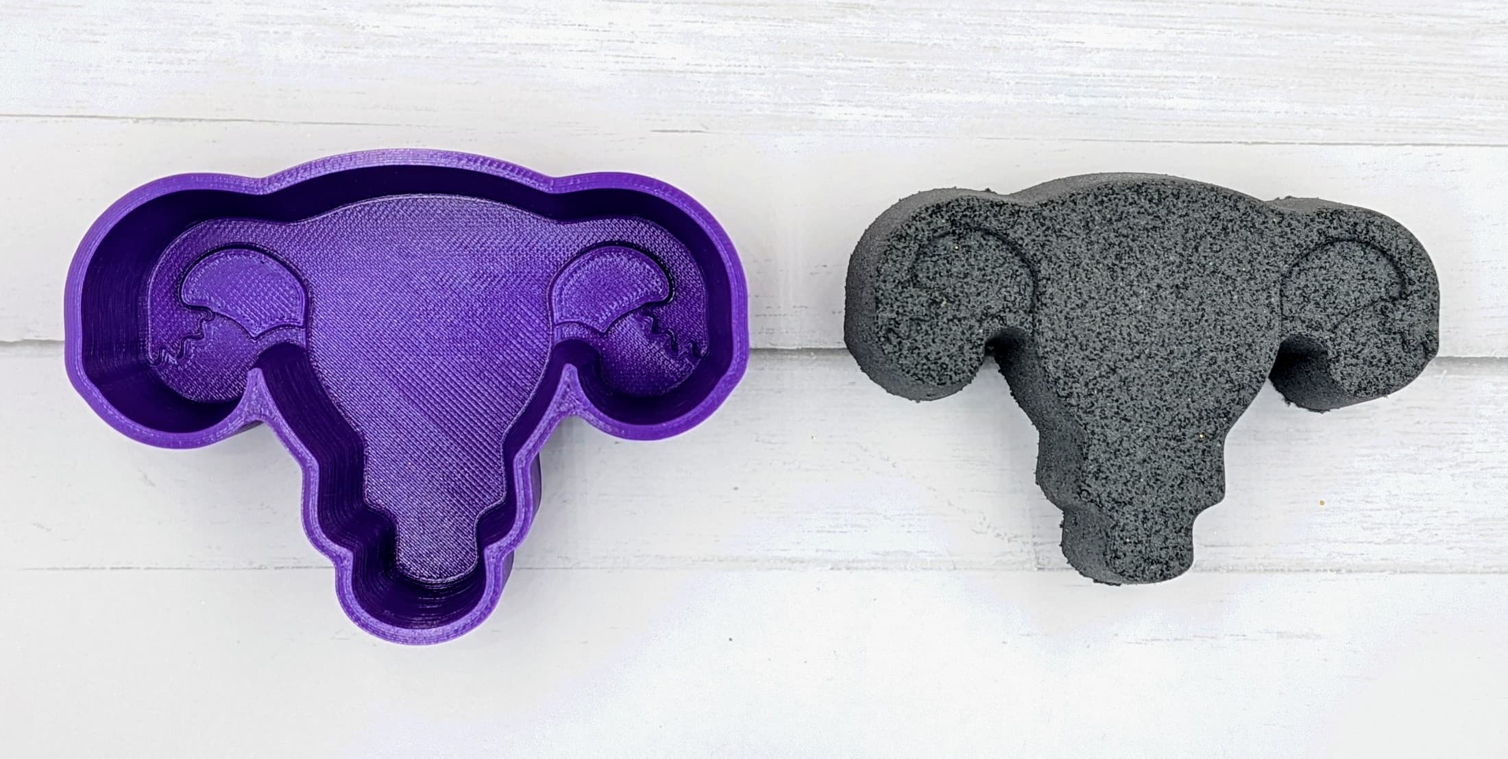 Uterus Hybrid Bath Bomb Mold – Chunkadust